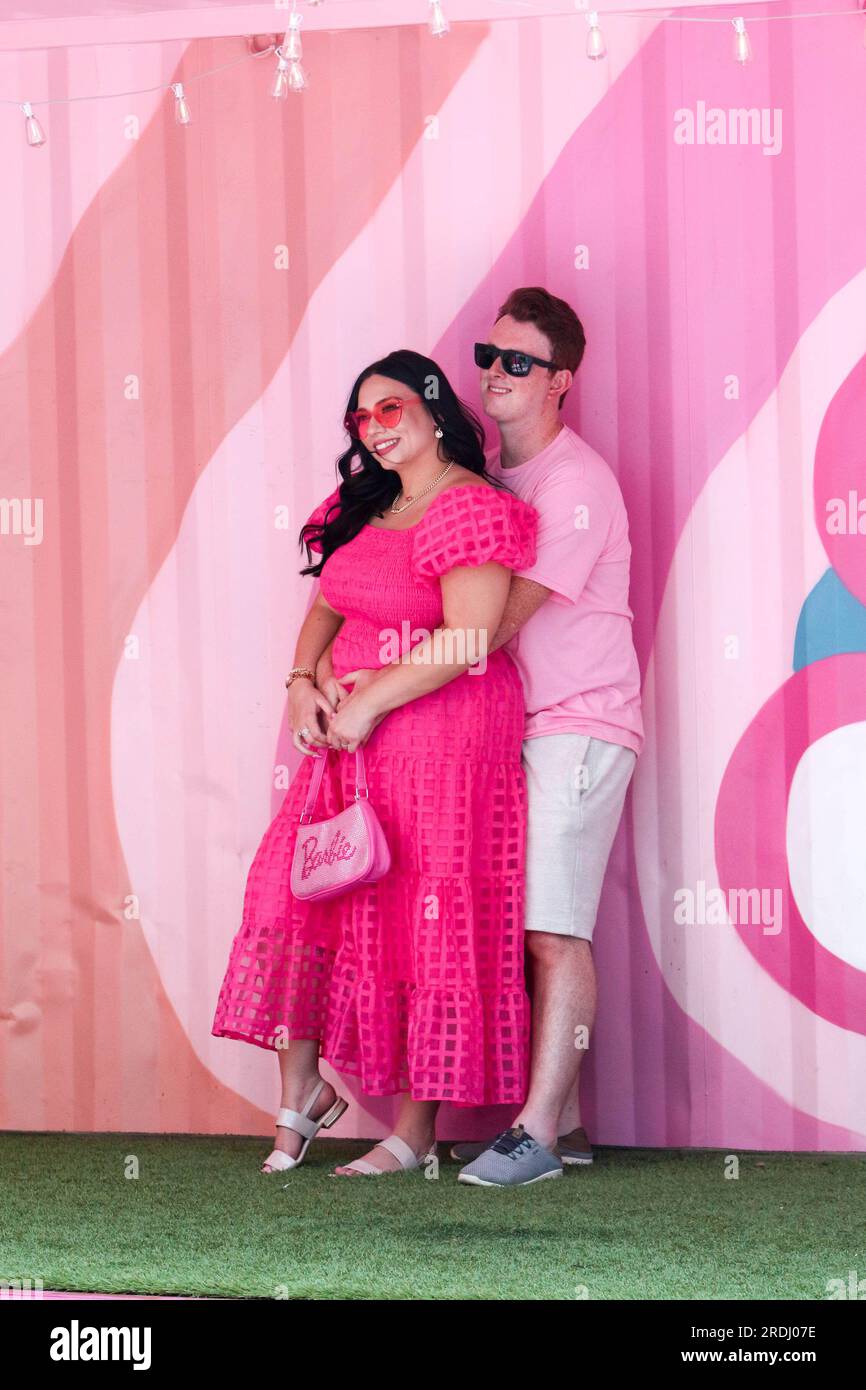 Barbie mania has come to Chicago with the newly opened Malibu Barbie ...