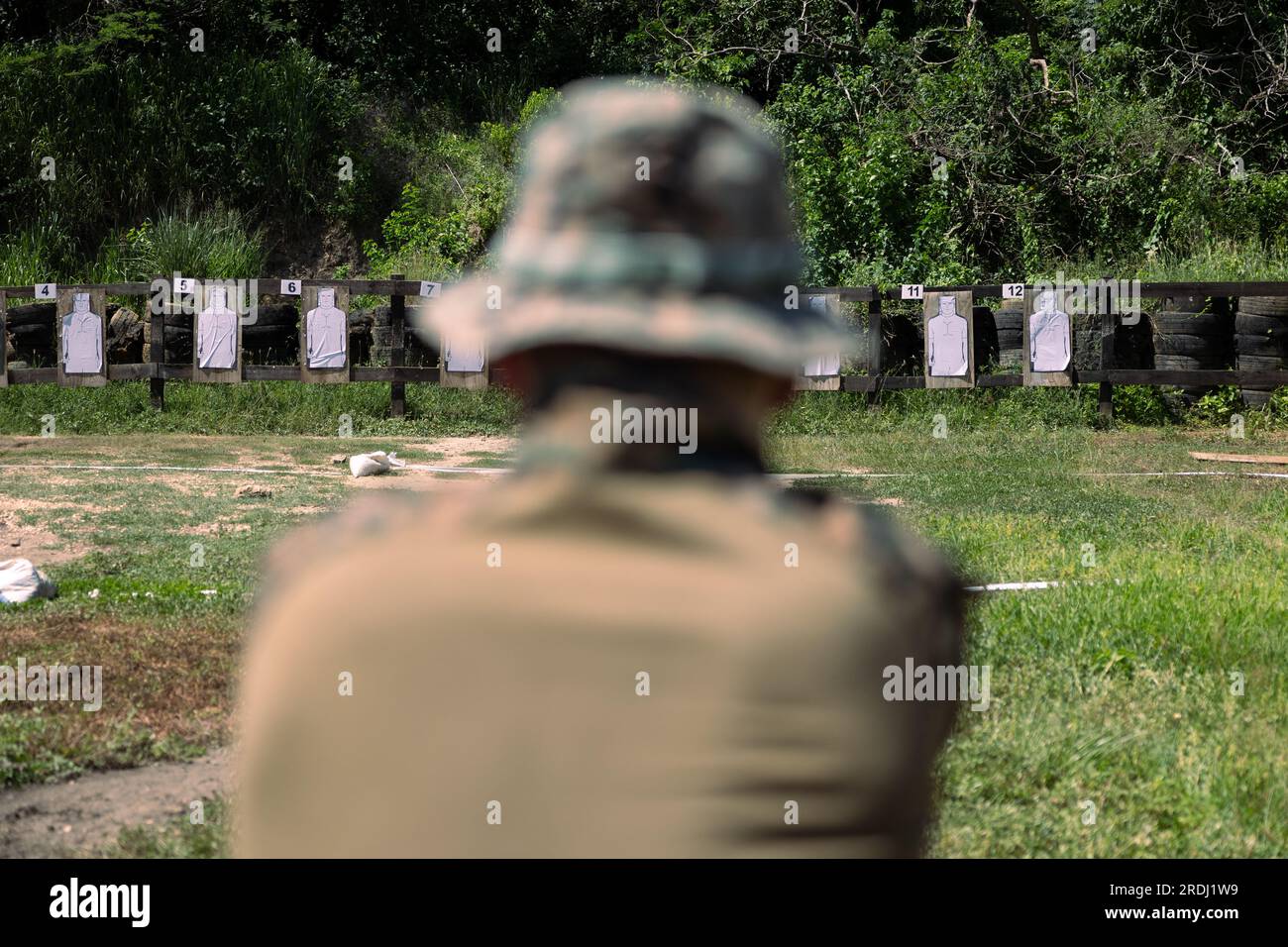 A U.S. Marine with 4th Reconnaissance Battalion, 4th Marine Division ...