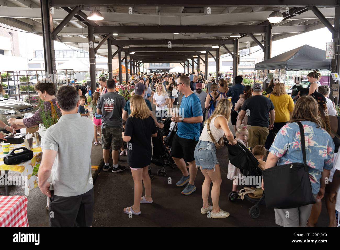 Detroit Saturday morning eastern market Stock Photo - Alamy