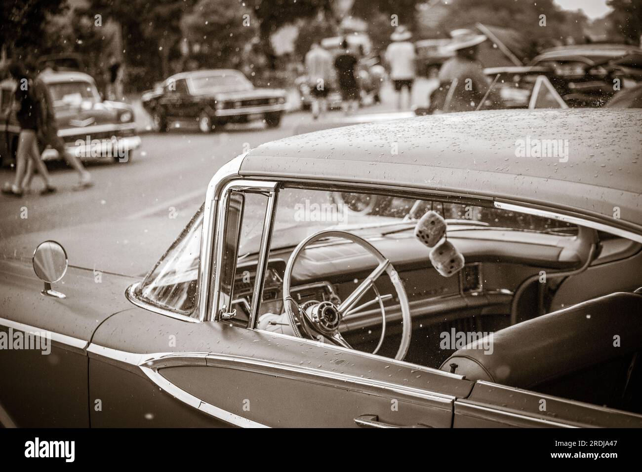 Pictures of classic cars at a classic car show Stock Photo - Alamy