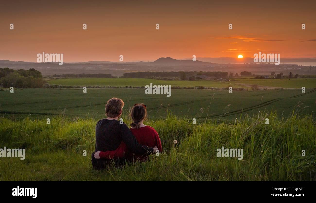25th May 2023 Weather, Sunset over Edinburgh, Scotland Fordel, Dalkeith ...