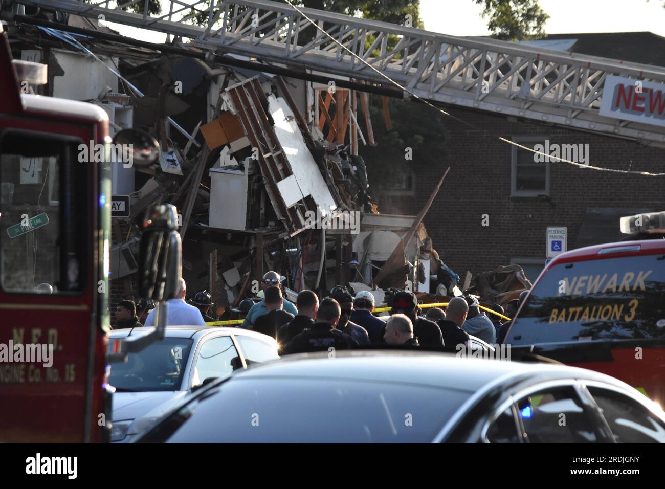 Steven crane housing development hi-res stock photography and images ...