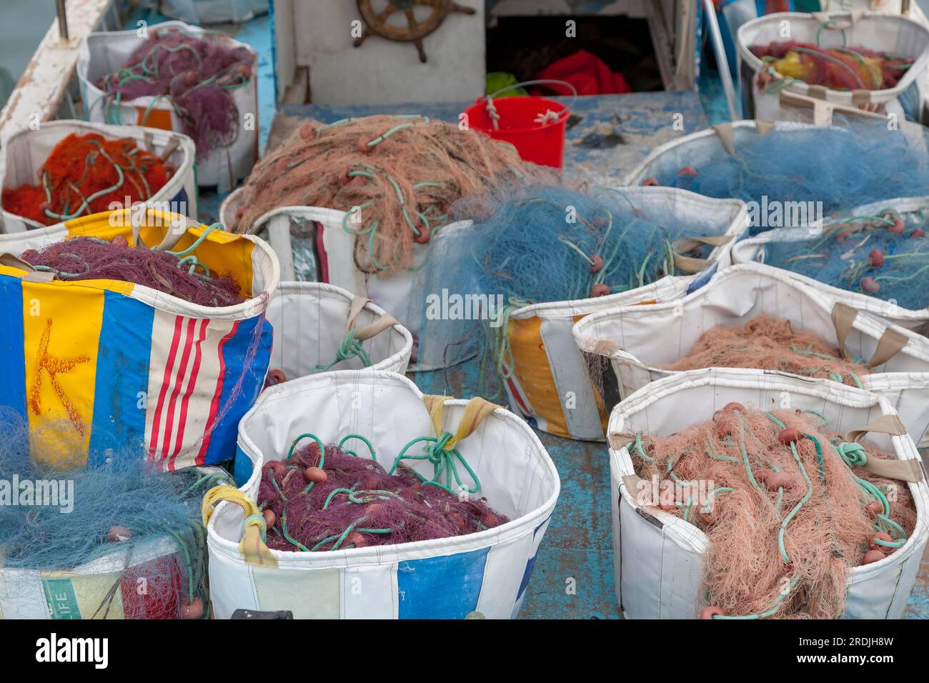 Fish trawl net underwater hi-res stock photography and images - Alamy
