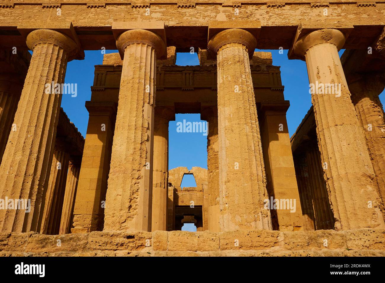 Evening light, detail, row of columns, chapter, Concordia Temple ...