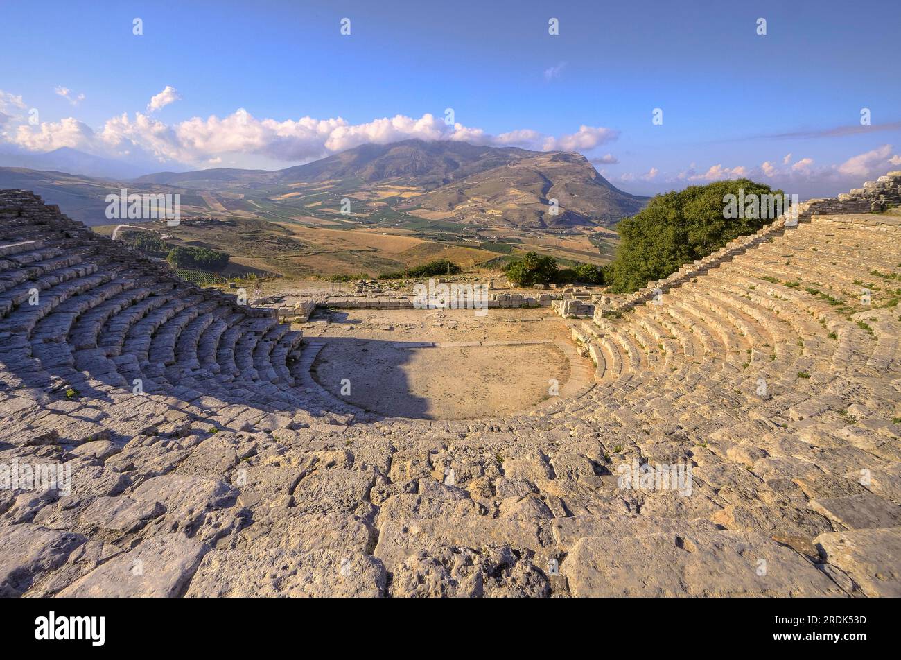 Evening light, Roman amphitheatre, empty tiers, Segesta, Ancient site ...