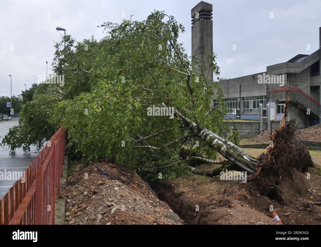 Hailstorms hi-res stock photography and images - Alamy