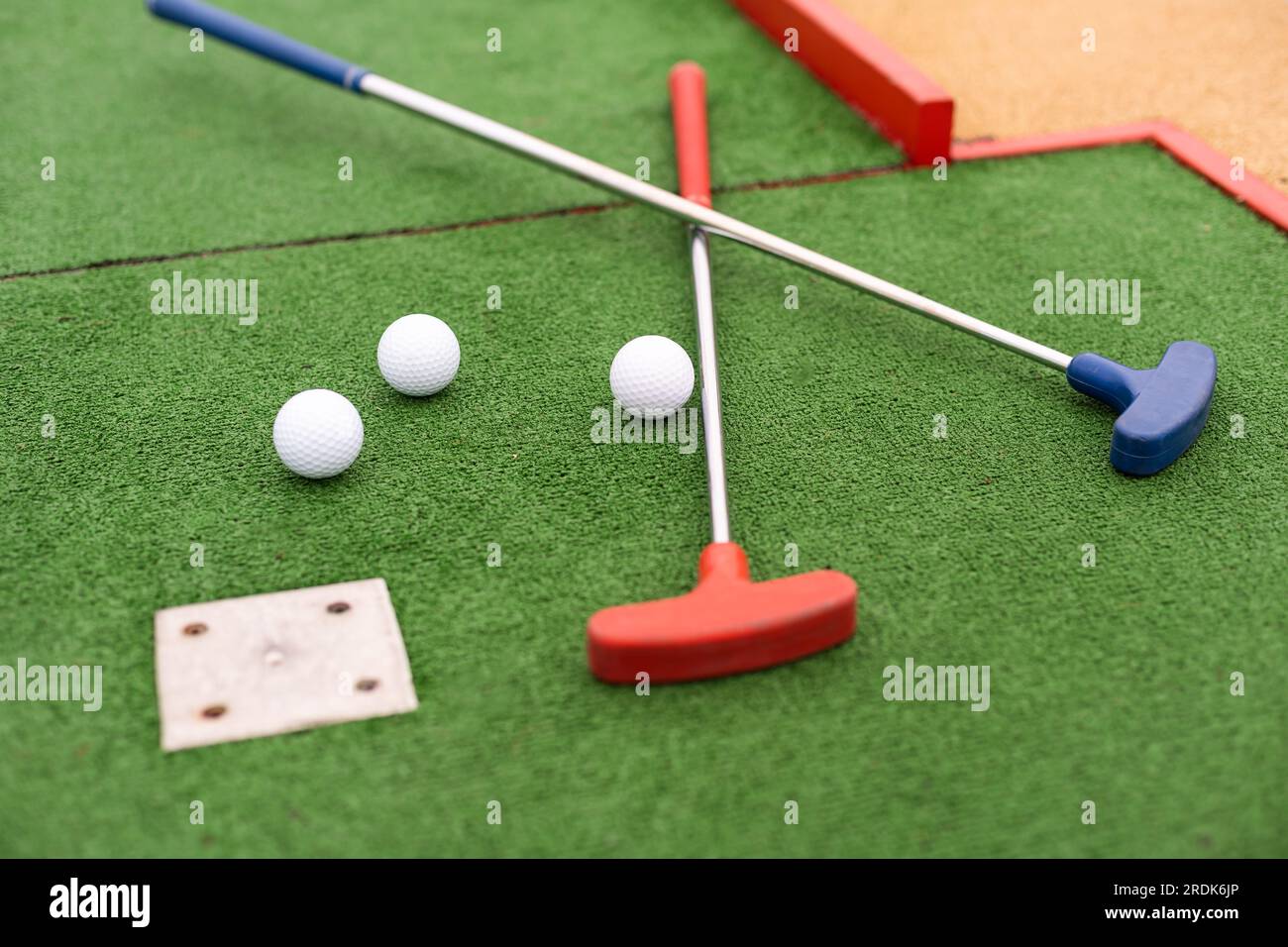 Blue minigolf ball hi-res stock photography and images - Alamy