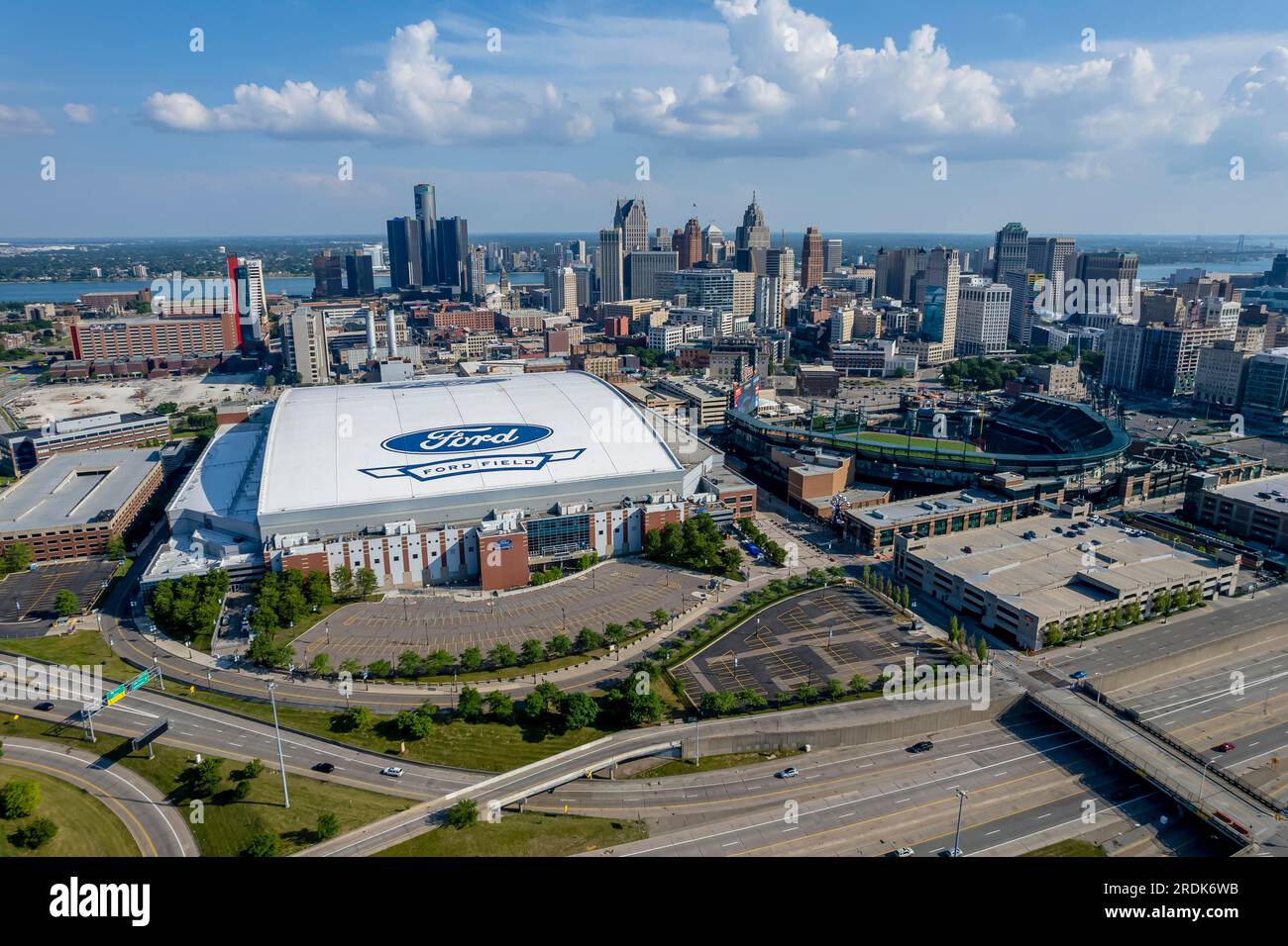 Deserted detroit hi-res stock photography and images - Alamy