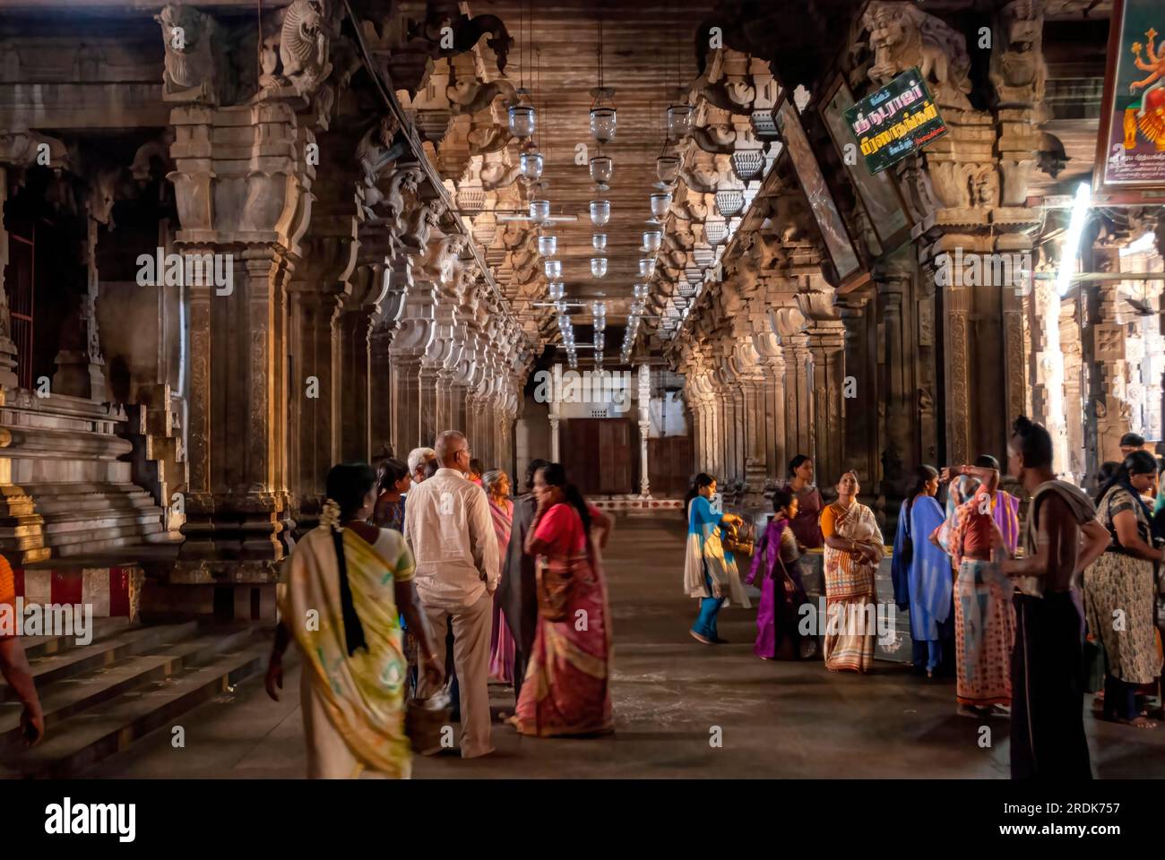 Second Prakara corridor in Thillai Nataraja Temple, Chidambaram, Tamil ...