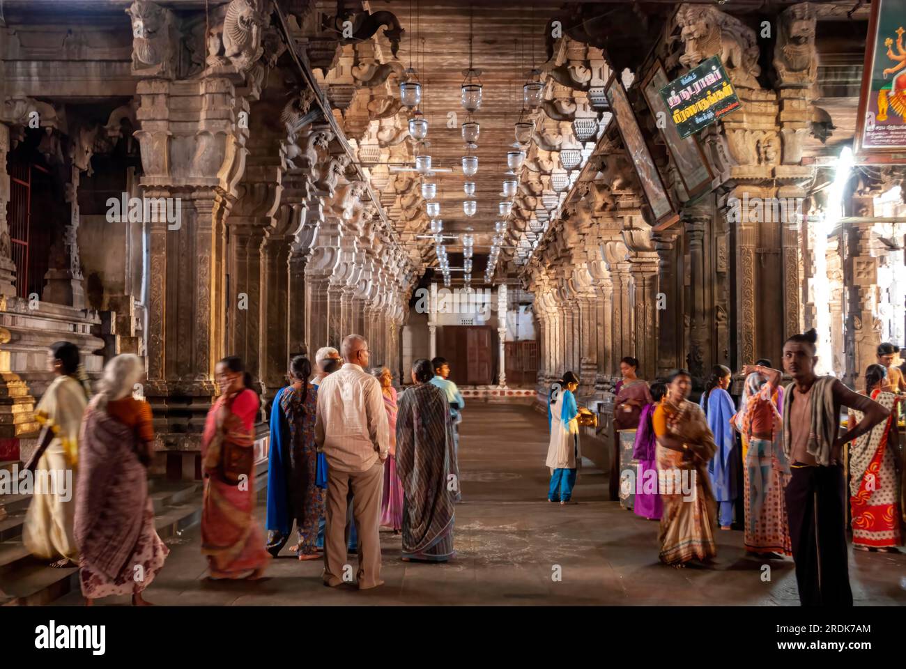 Second Prakara corridor in Thillai Nataraja Temple, Chidambaram, Tamil ...
