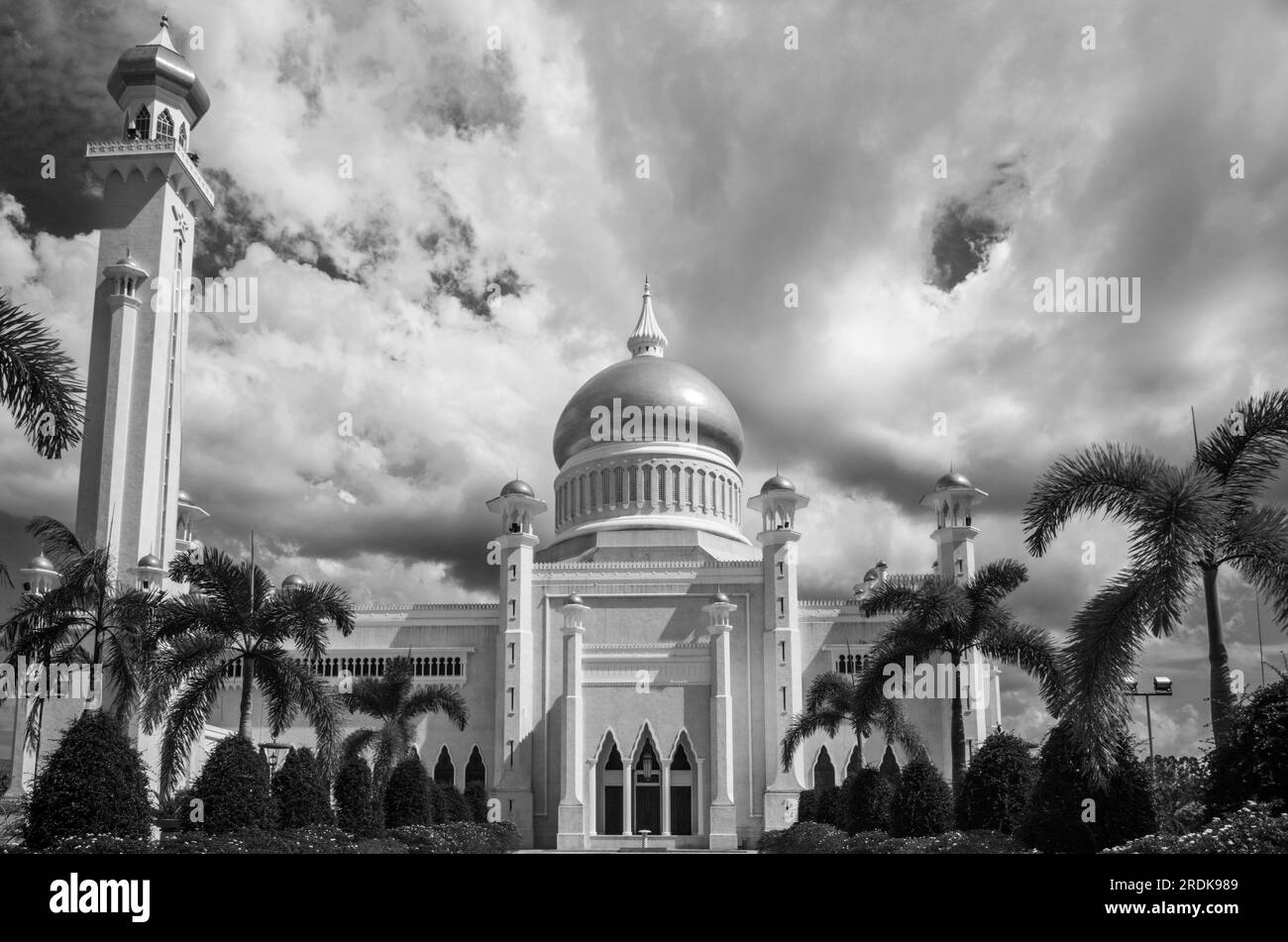 Brunei mosque muslim Black and White Stock Photos & Images - Alamy