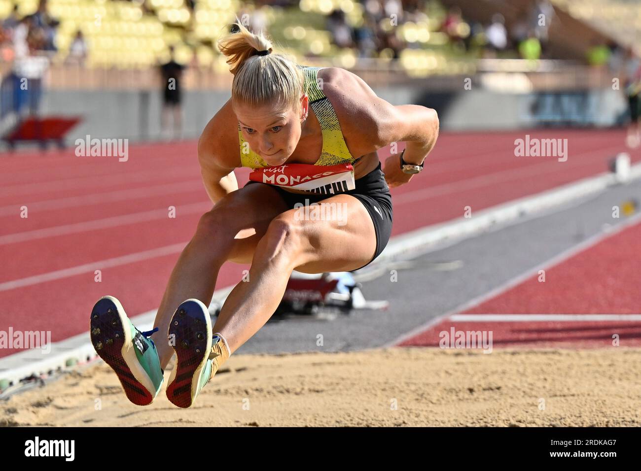 Brooke buschkuehl long jump hi-res stock photography and images - Alamy