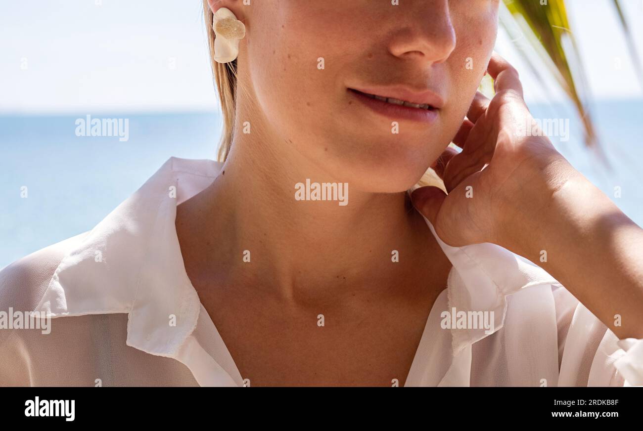 Lady of the sunshine hi-res stock photography and images - Alamy