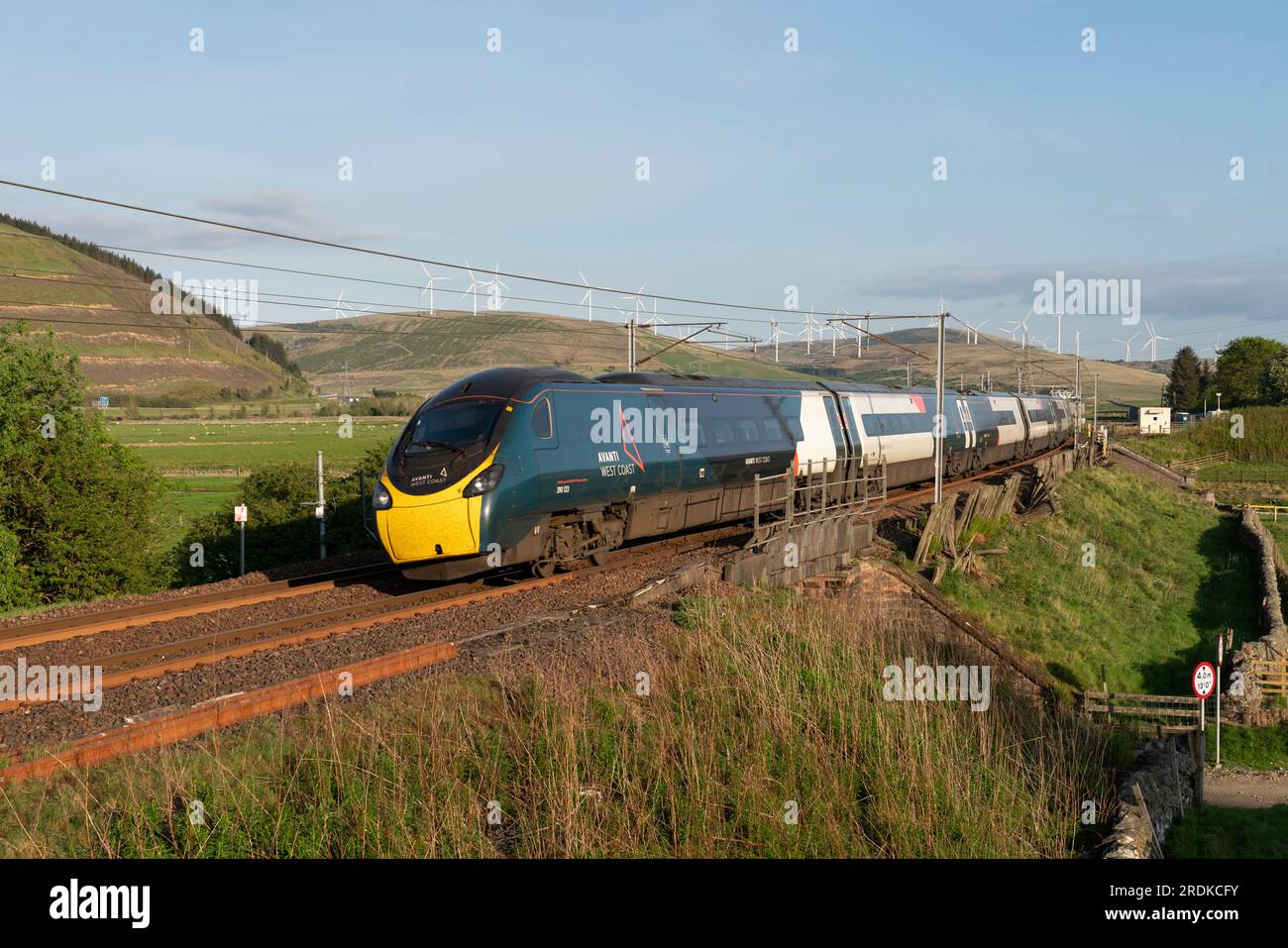 390123, 1S78 London Euston to Glasgow Central. Elvanfoot, South ...