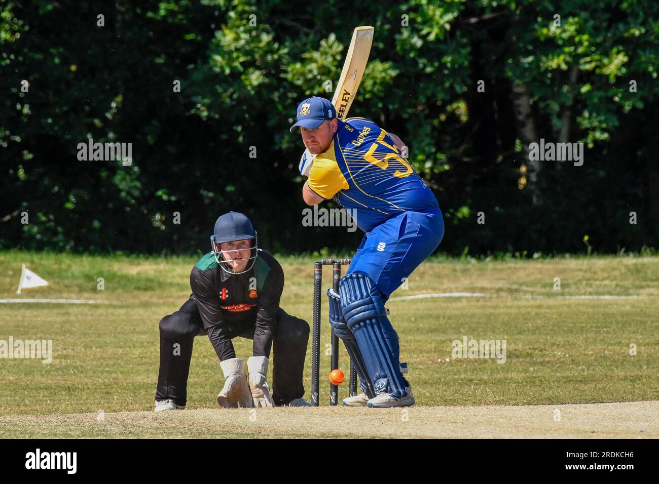 Cricket batting technique hi-res stock photography and images - Alamy