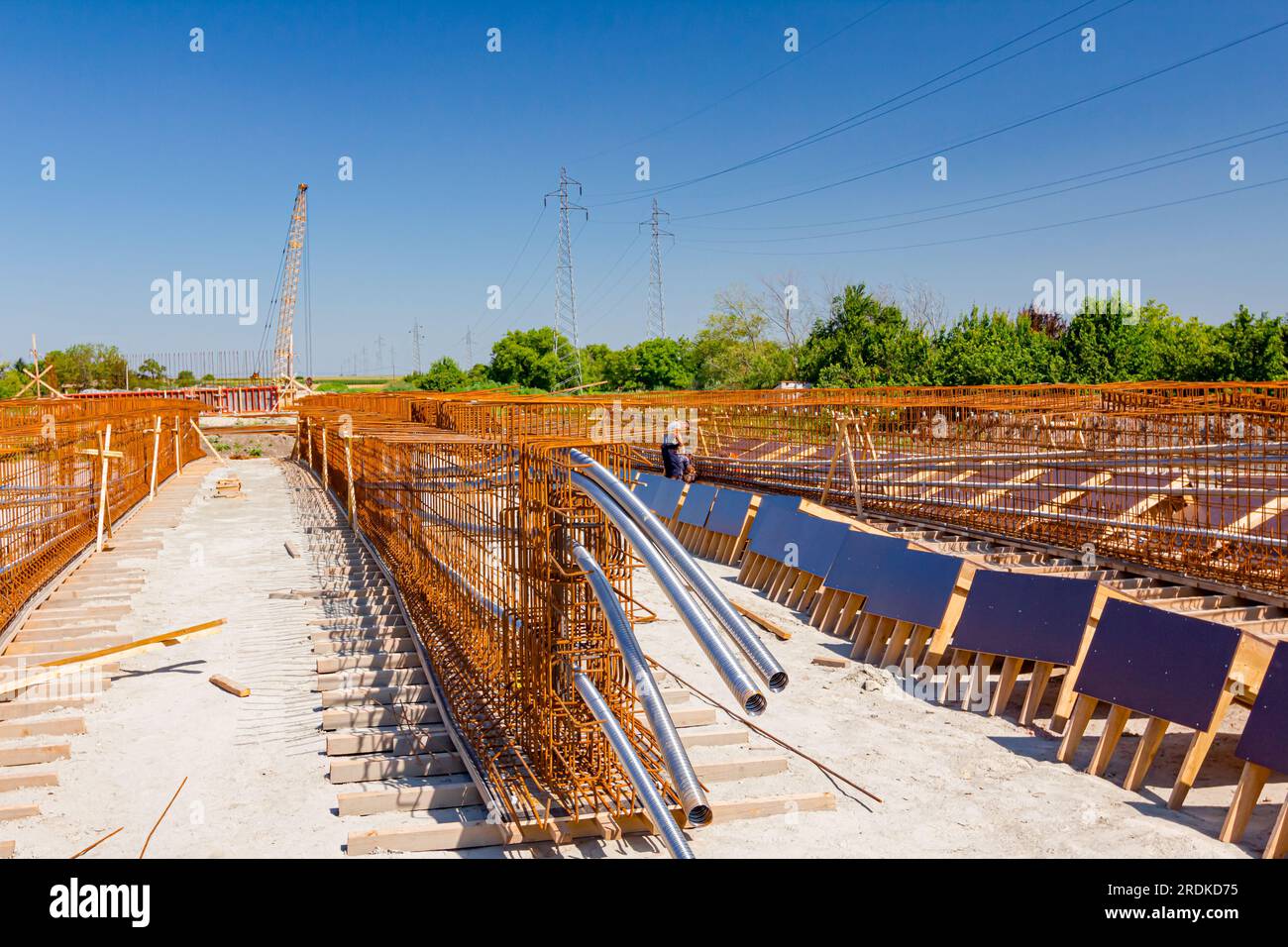 Steel pipes for introducing cables pulled through quadratic ...