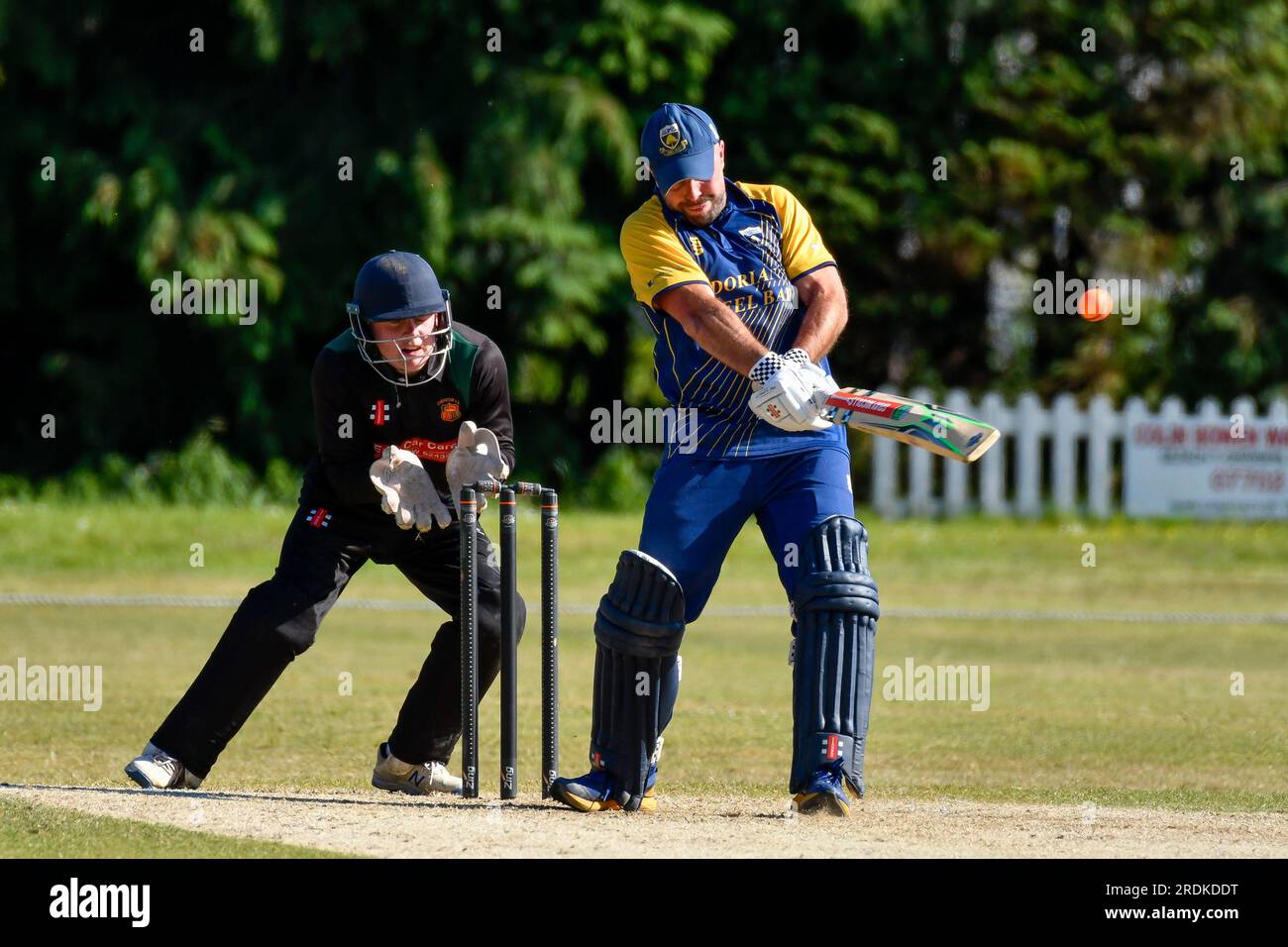Cricket batting technique hi-res stock photography and images - Alamy