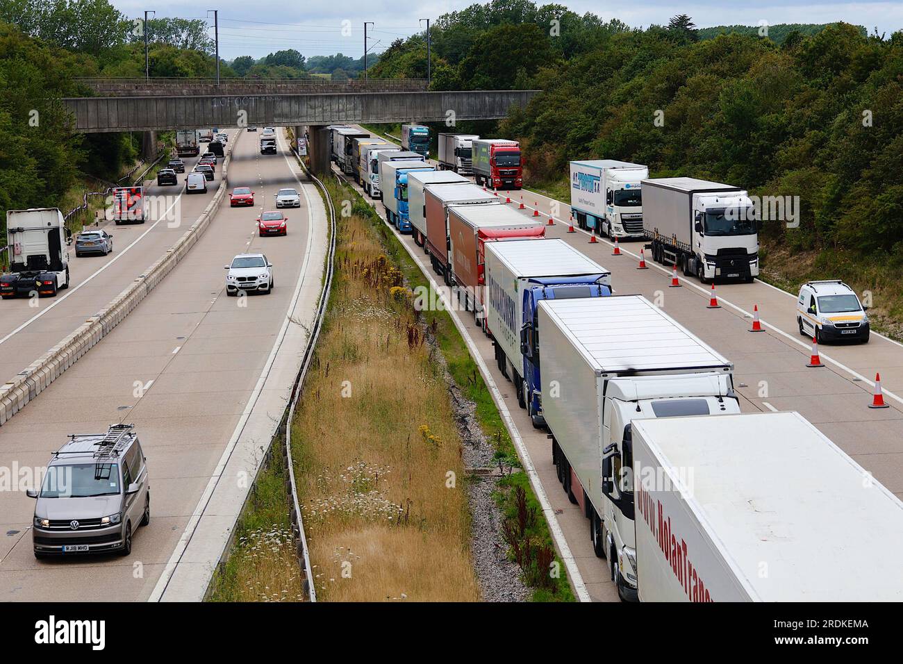 Ashford, Kent, UK. 22 July, 2023. Operation Brock is in place on the ...