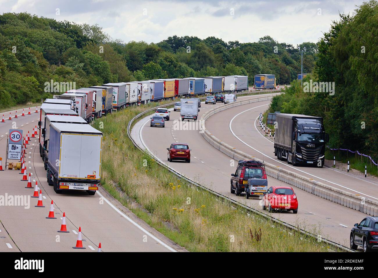 Ashford, Kent, UK. 22 July, 2023. Operation Brock is in place on the ...