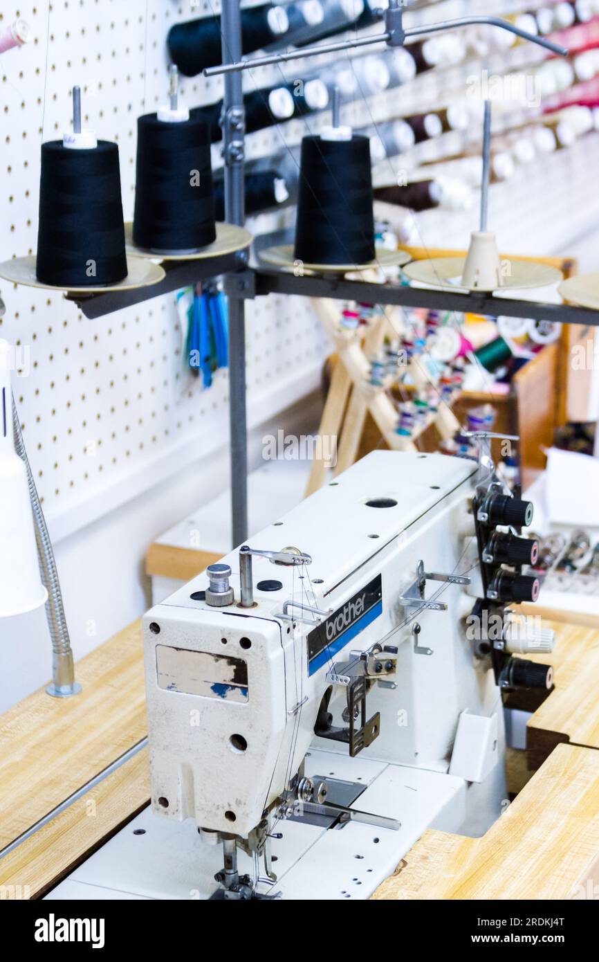 Brother sewing machine hi-res stock photography and images - Alamy