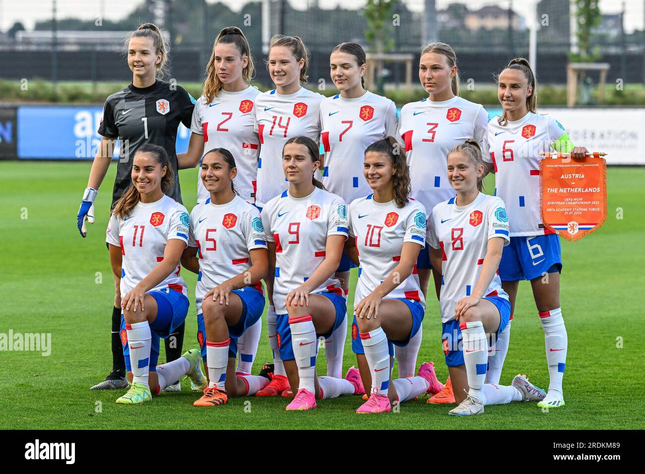 Team picture The Netherlands (.goalkeeper Femke Liefting (1) of The Netherlands, Louise van ...