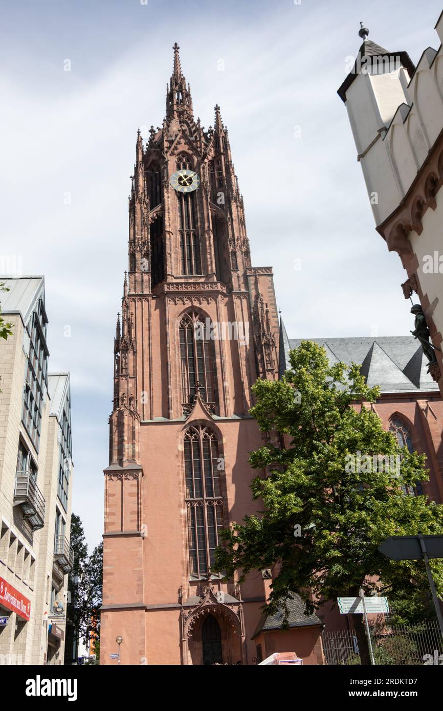 Frankfurt Imperial Cathedral of St. Bartholomew in the Hessian city ...