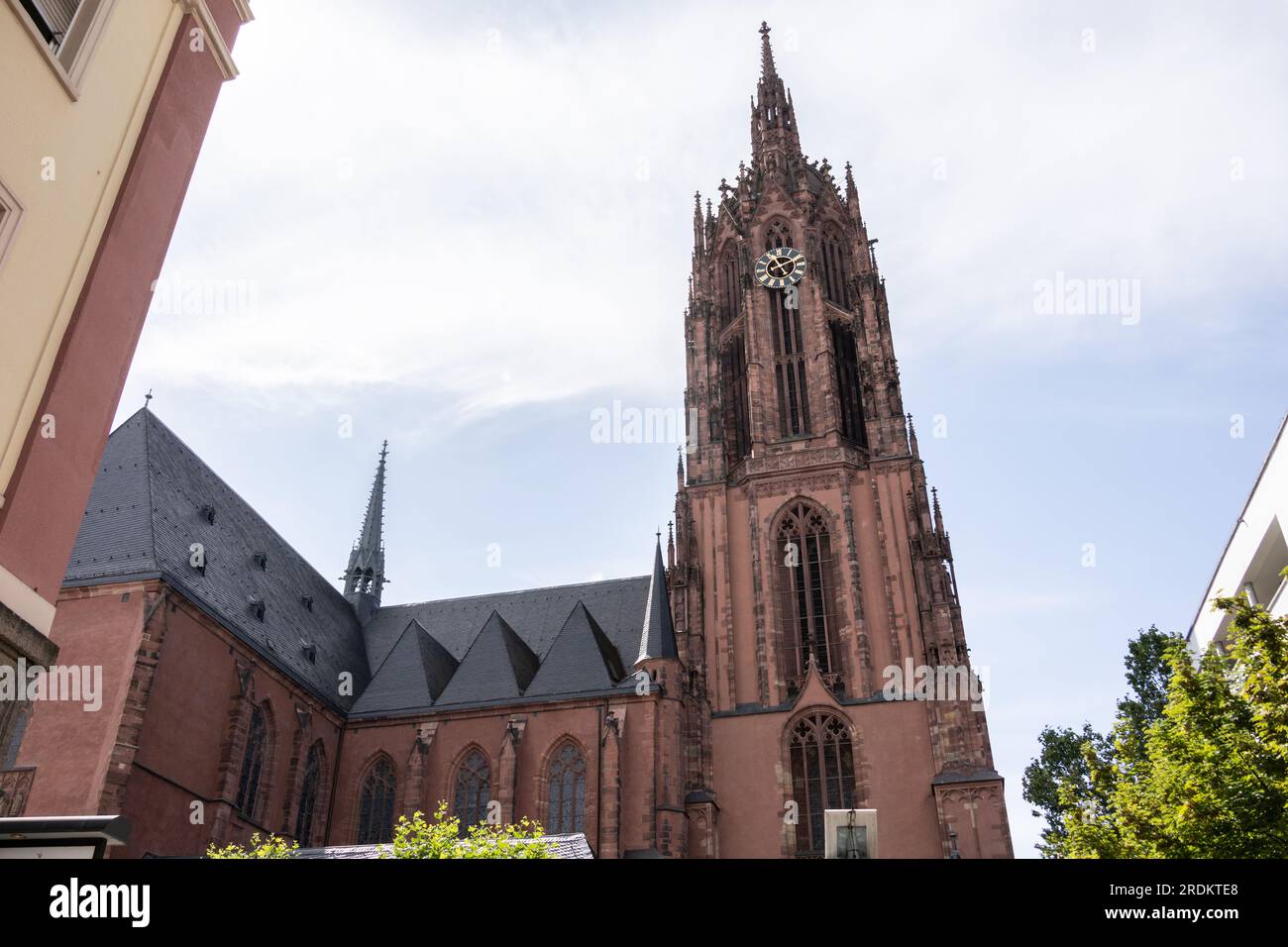 Frankfurt Imperial Cathedral of St. Bartholomew in the Hessian city ...