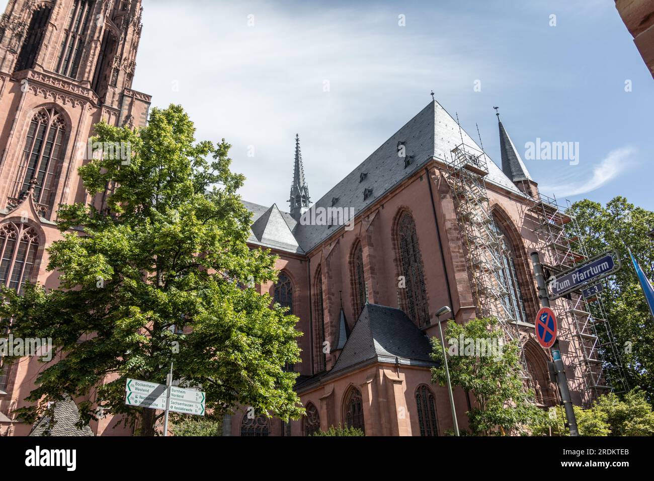 Frankfurt Imperial Cathedral of St. Bartholomew in the Hessian city ...