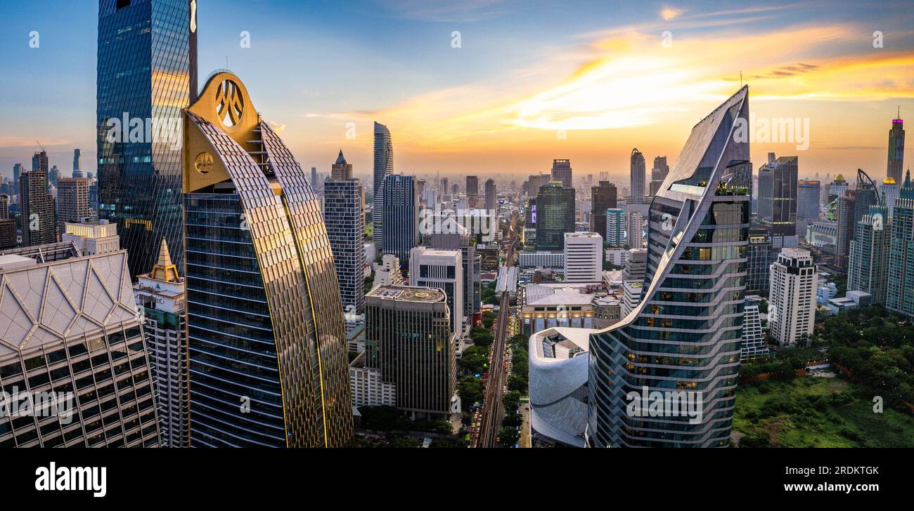 Ploenchit district hi-res stock photography and images - Alamy