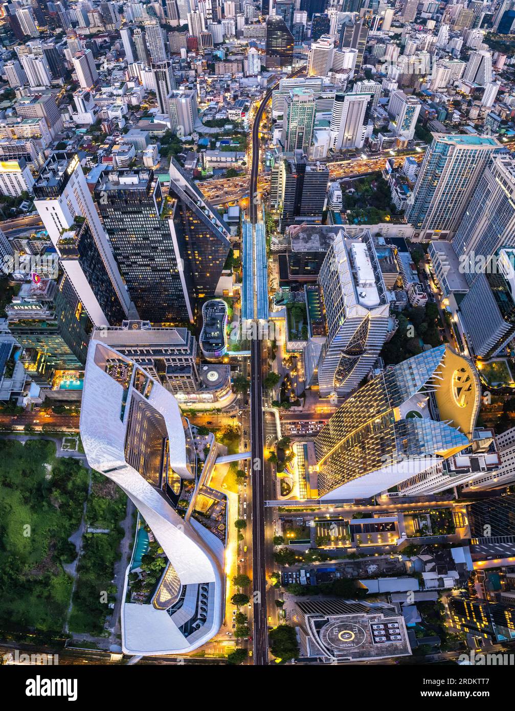 Ploenchit district hi-res stock photography and images - Alamy