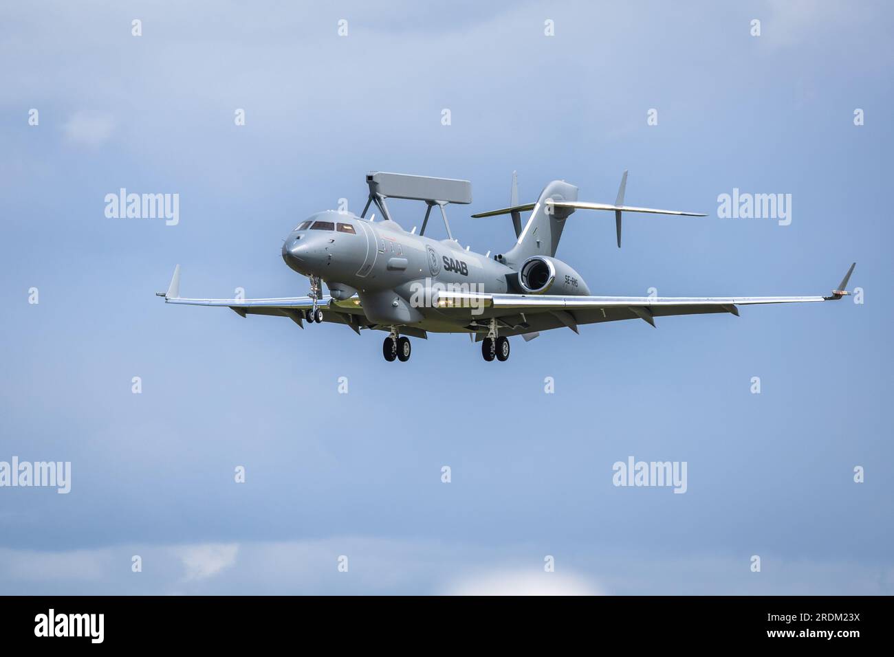 Bombardier Global Express - Saab GlobalEye, arriving at RAF Fairford ...