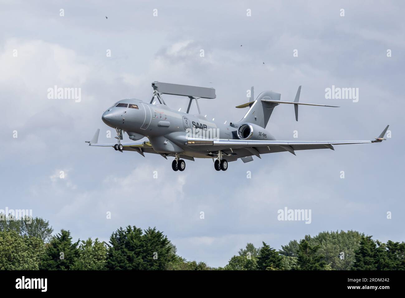 Bombardier Global Express - Saab GlobalEye, arriving at RAF Fairford ...