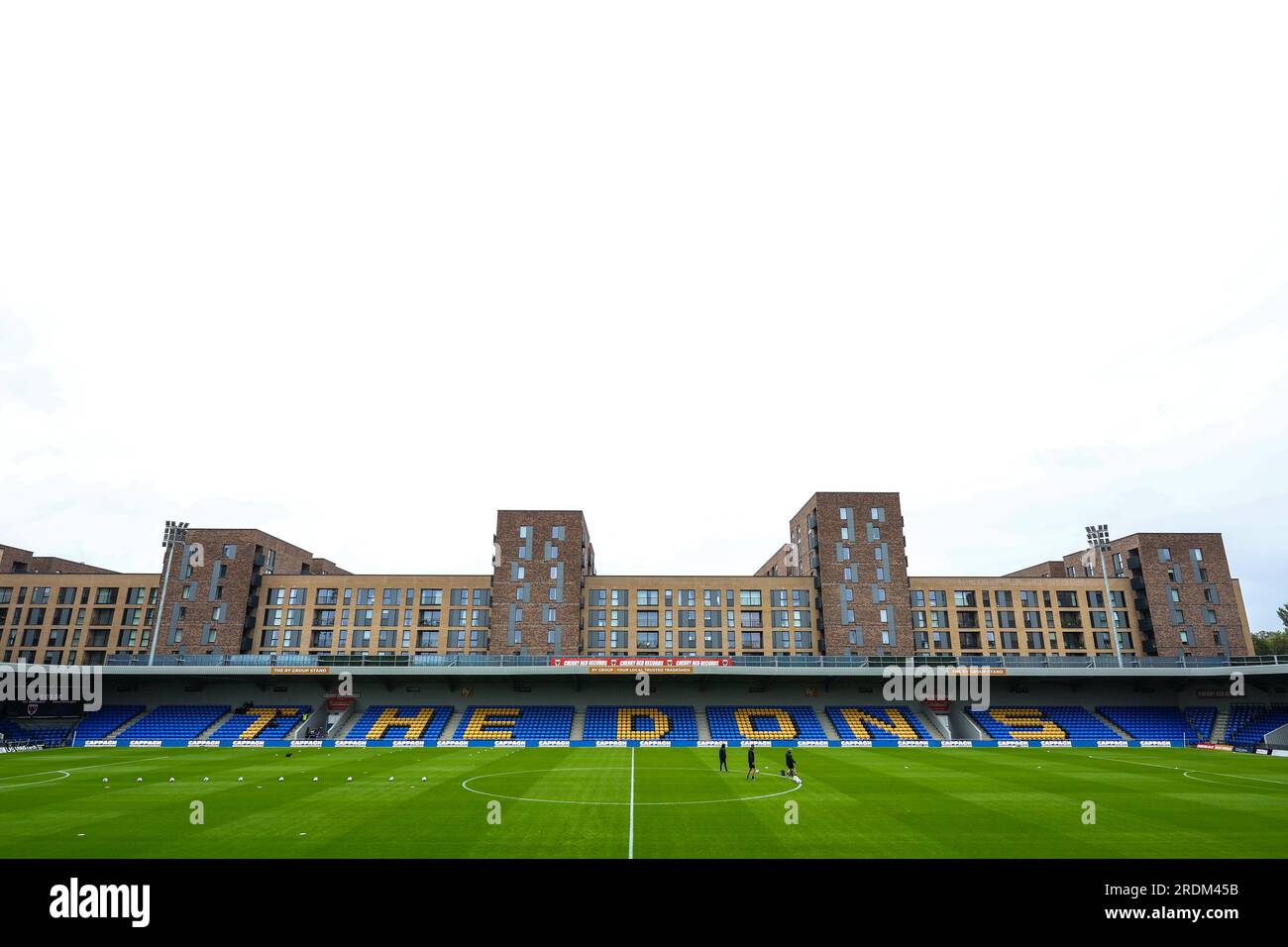 The cherry red records stadium general hi-res stock photography and ...