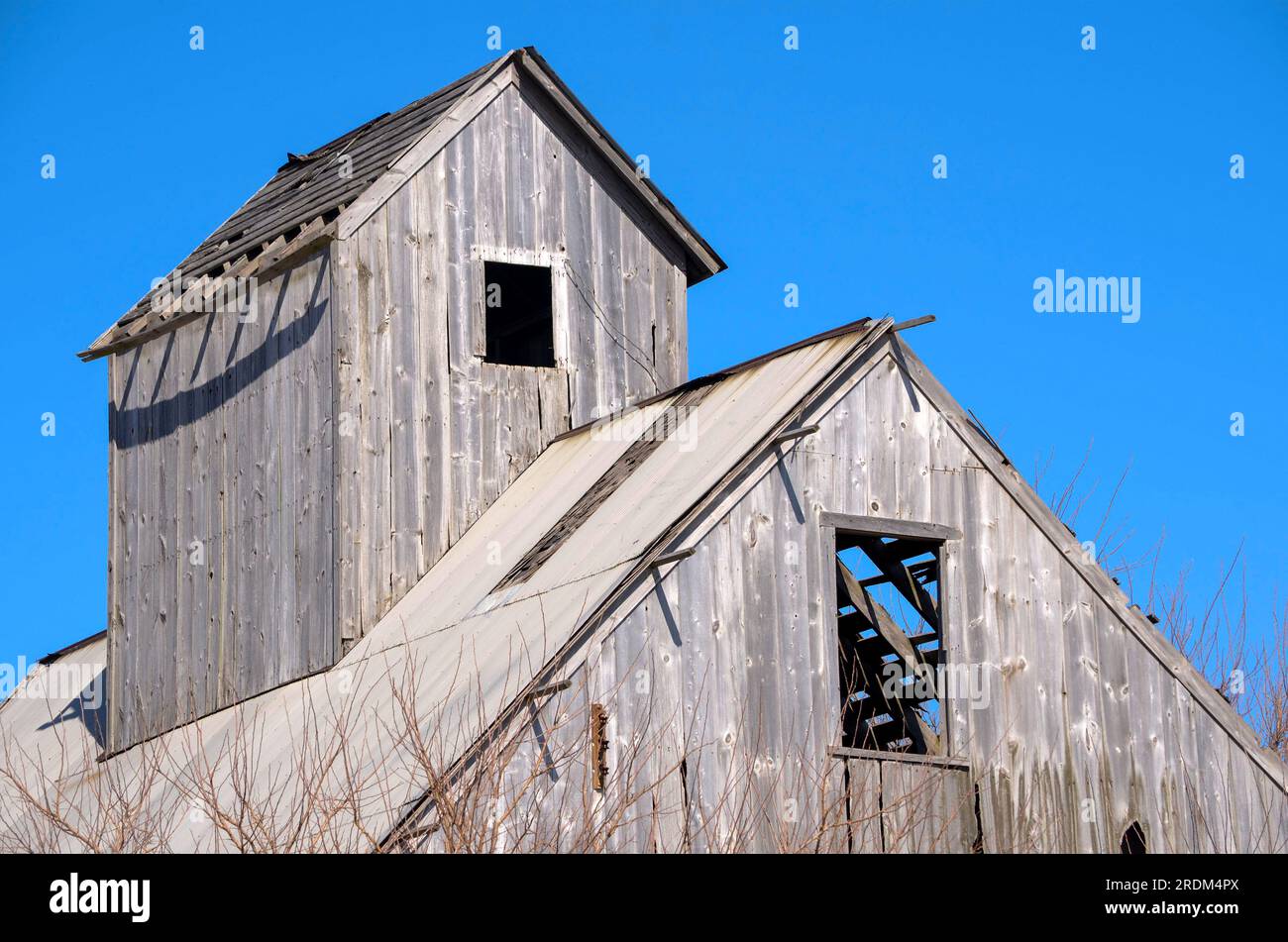 Corn crib hi-res stock photography and images - Alamy