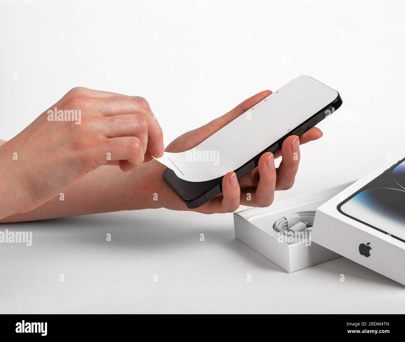 Apple iphone 15 box hi-res stock photography and images - Alamy