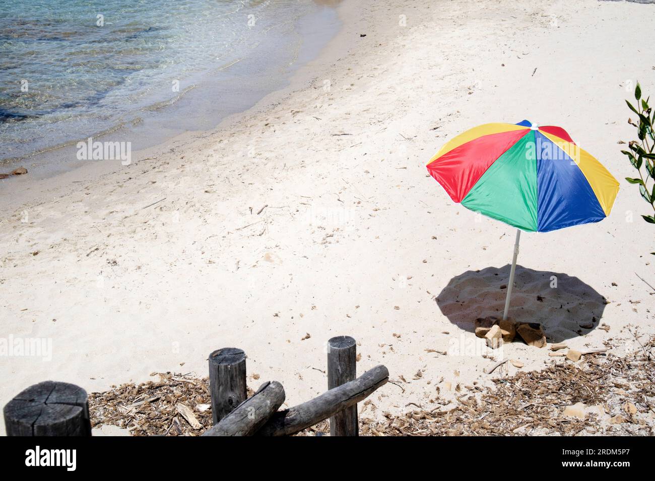 Photographic documentation of the white beach of Cala Violina Follonica ...