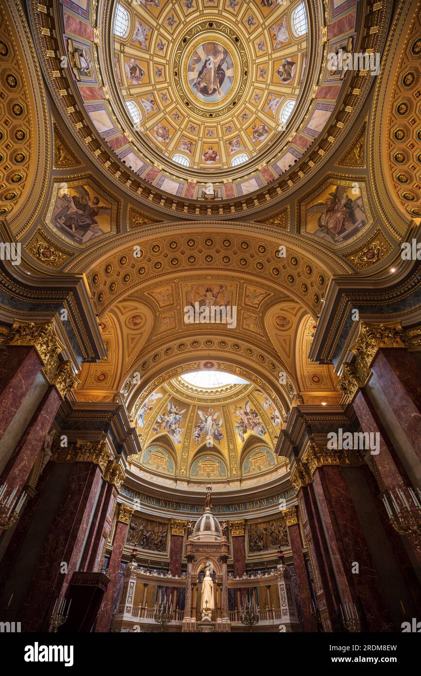 The ceiling of St Stephen’s Basilica, Budapest, Hungary Stock Photo - Alamy