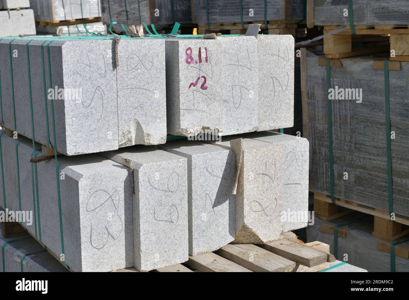Granite stone causeway hi-res stock photography and images - Alamy