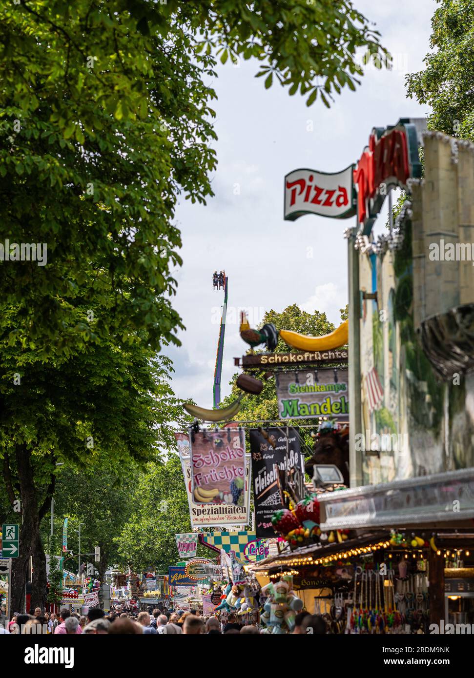 Paderborn, Germany. 22nd July, 2023. Kick-off folk festival Libori in ...