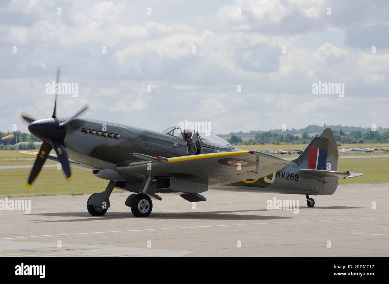 Vickers Supermarine, Spitfire, XIV, MV268, G-SPIT, Flying Legends IWM ...