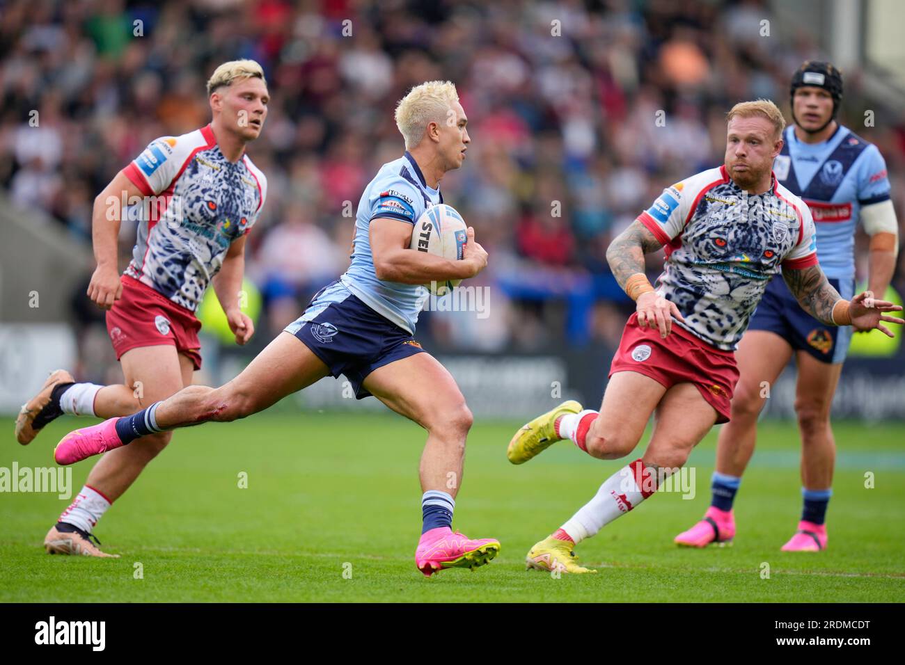 Tee ritson hi-res stock photography and images - Alamy