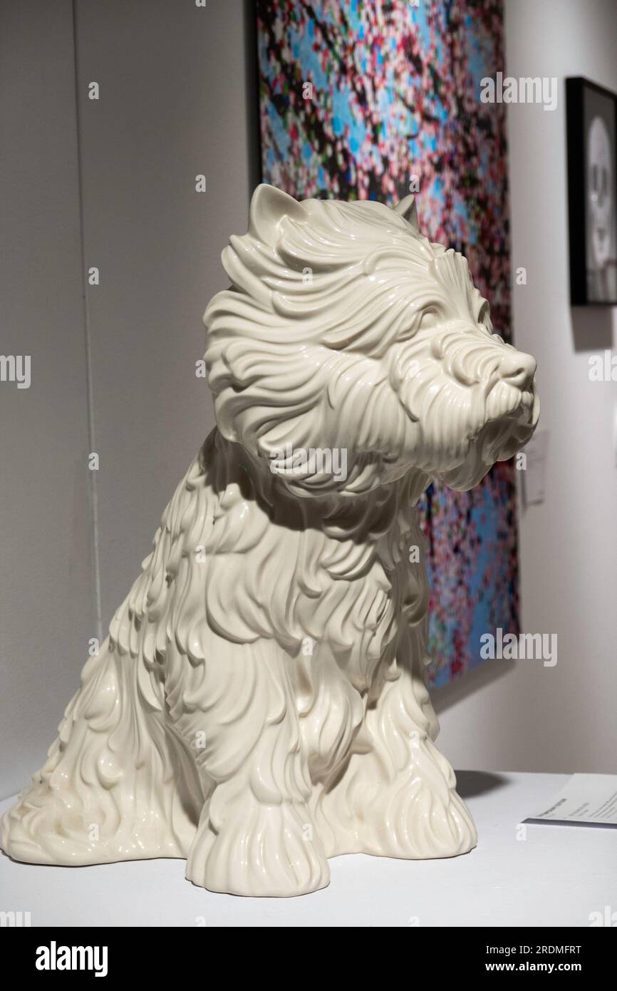 Christie's is a luxury auction house located in Rockefeller Center, New ...