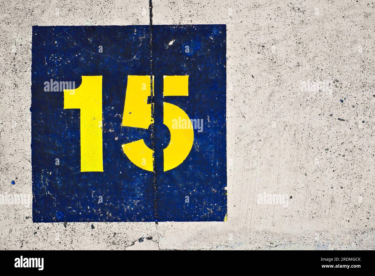 Number 15 fifteen hi-res stock photography and images - Alamy