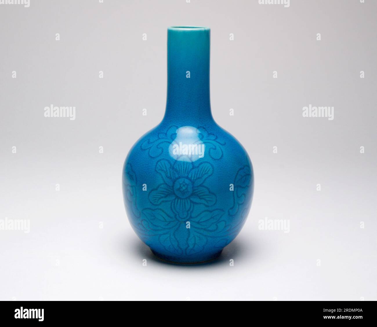 Vintage 1920s Chinese porcelain vase, decorated underglaze with flowers ...