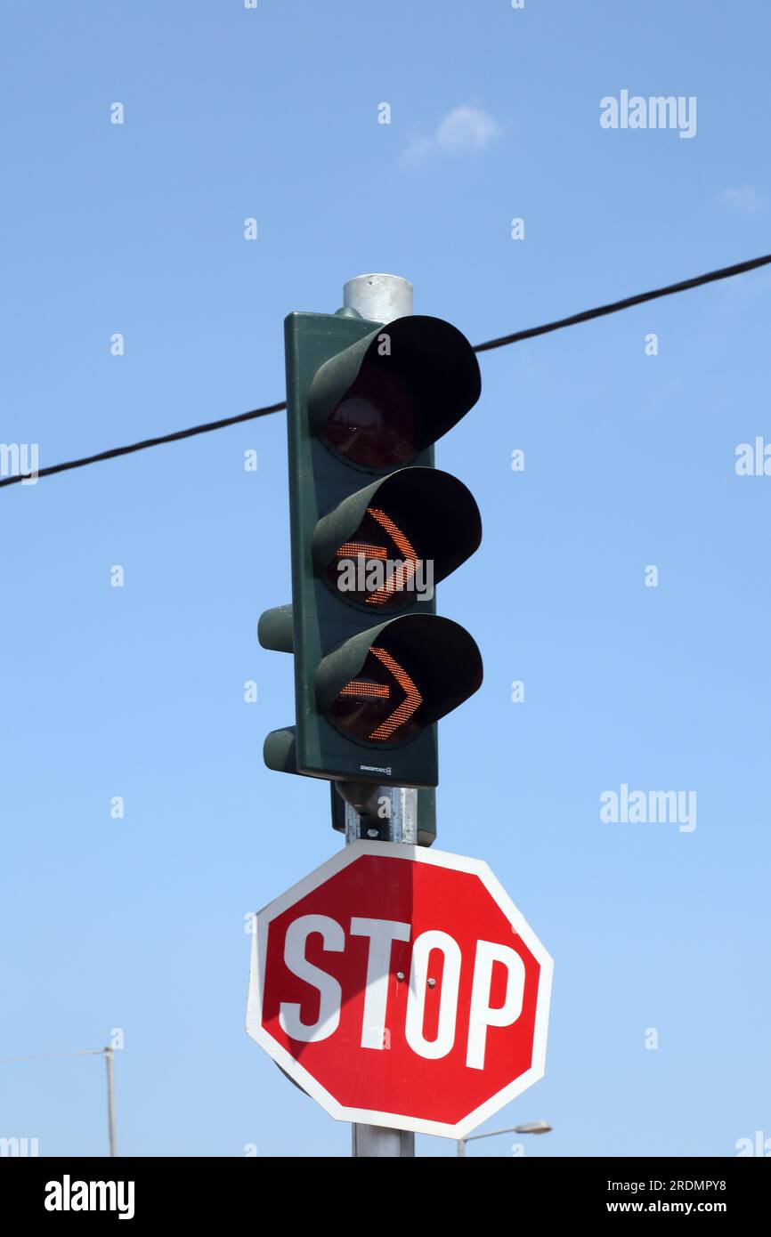 Athens Greece Traffic Lights and Stop Sign Stock Photo - Alamy