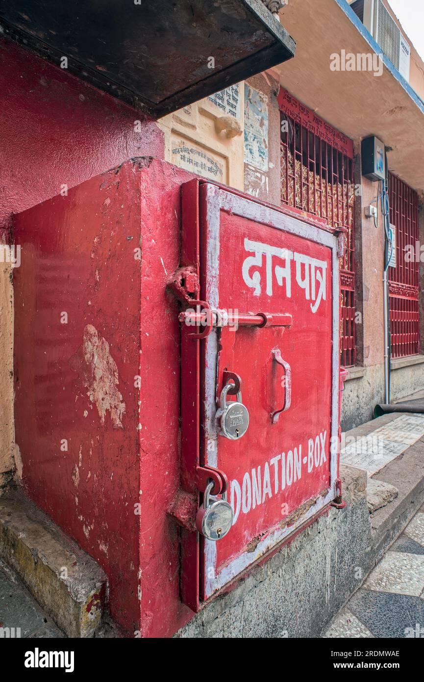 12 25 2014 Vintage Matel Doneshan Box Dan Peti of Maa Mangla Gauri ...