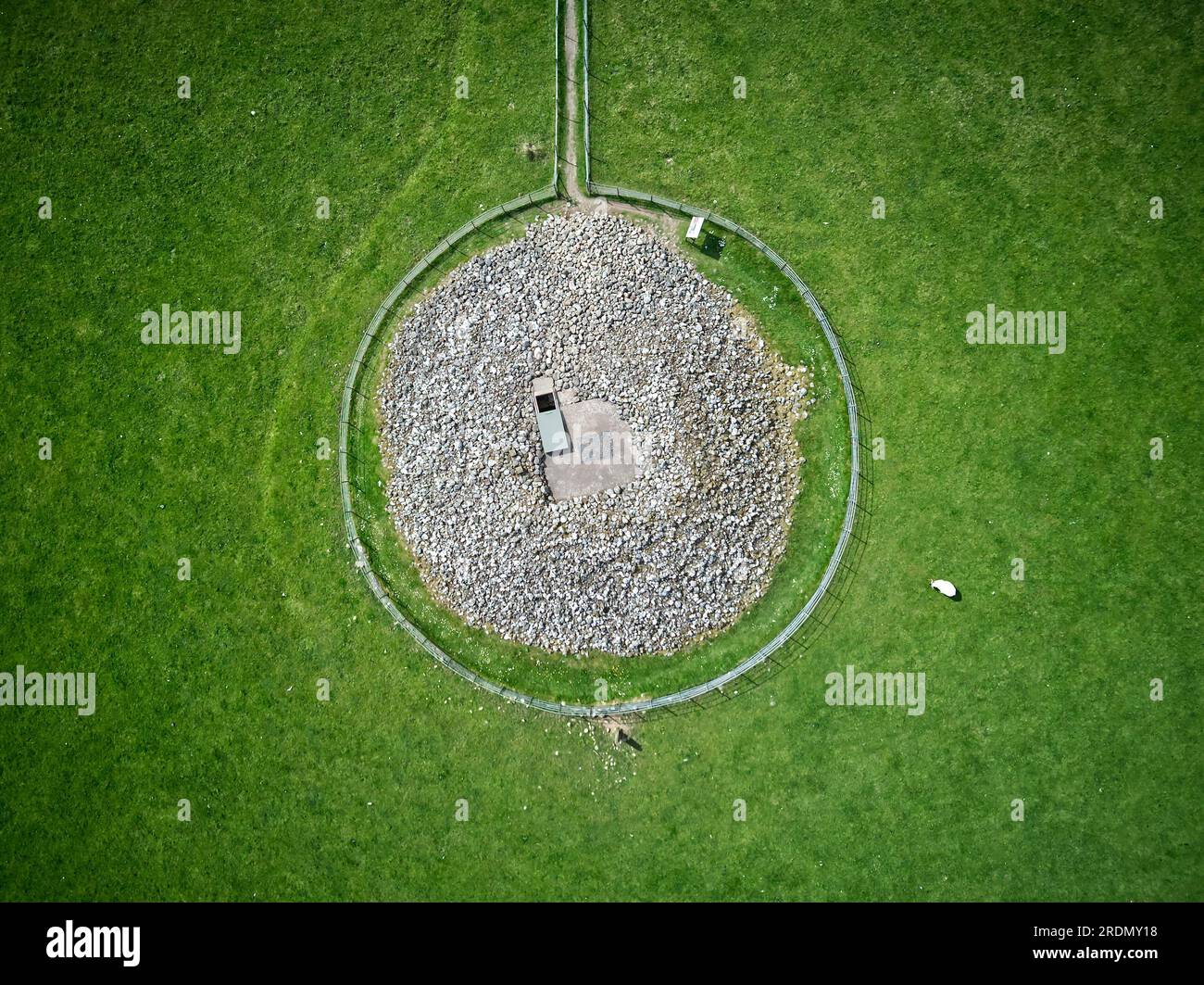 Iron age burial site hi-res stock photography and images - Alamy