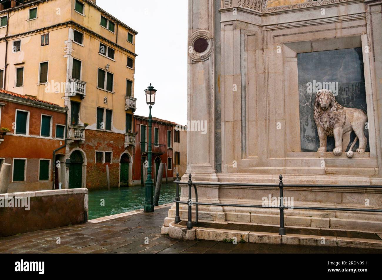 Lion bas-relief on the Venetian Renaissance Santa Maria dei Miracoli in ...