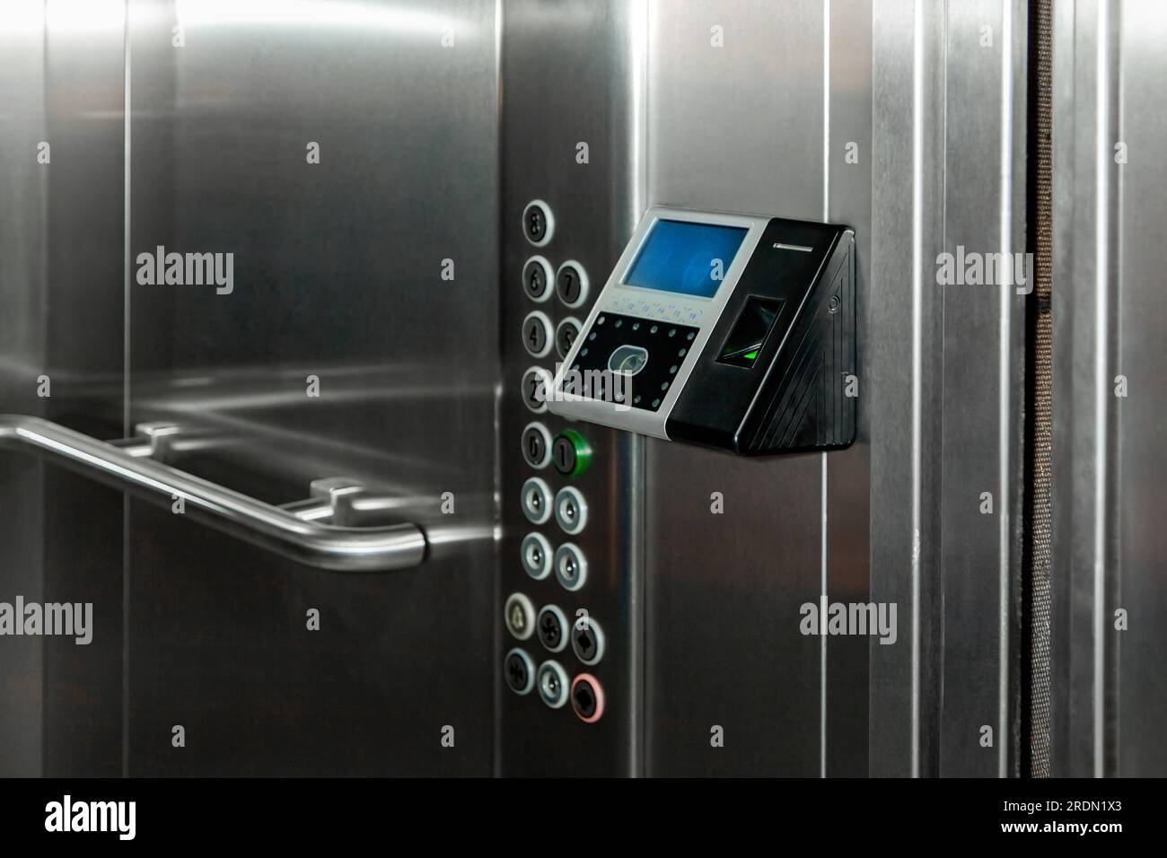 The fingerprint access control terminal with face recognition function ...