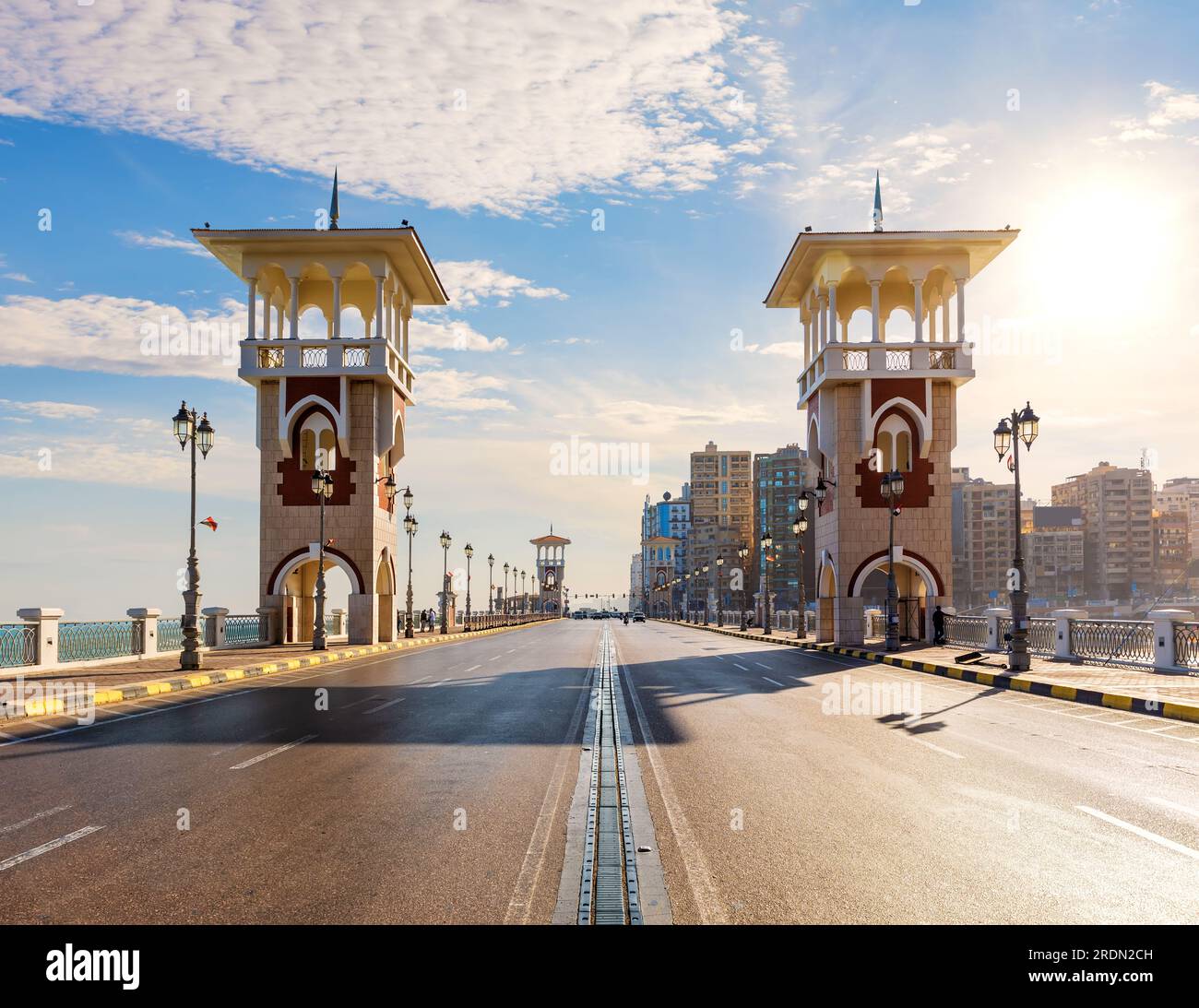 Famous Stanley Bridge on the promenade of Alexandria, sunny day ...